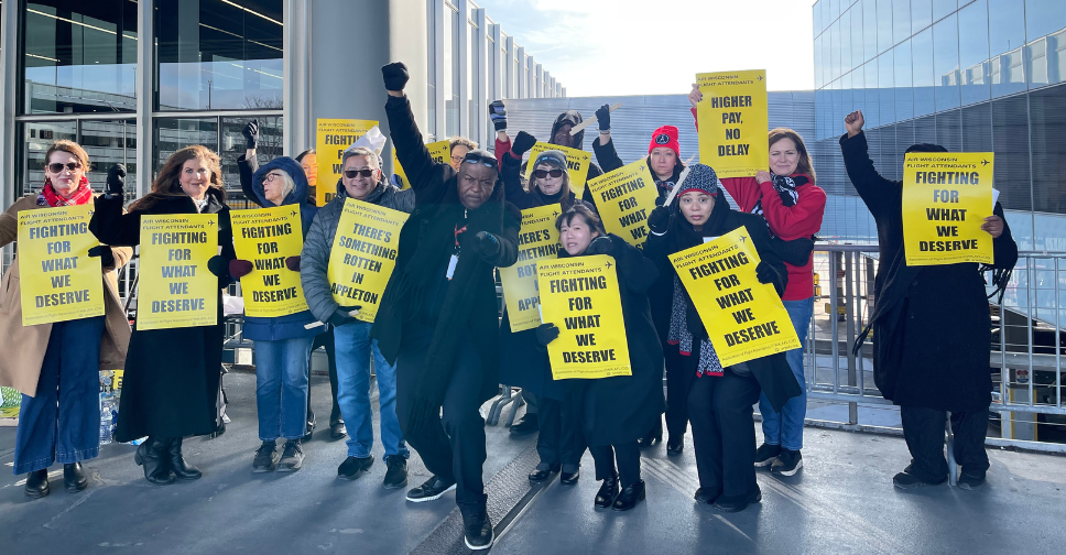 PSA and Air Wisconsin Flight Attendants Protest for Fair Wages - USA Works