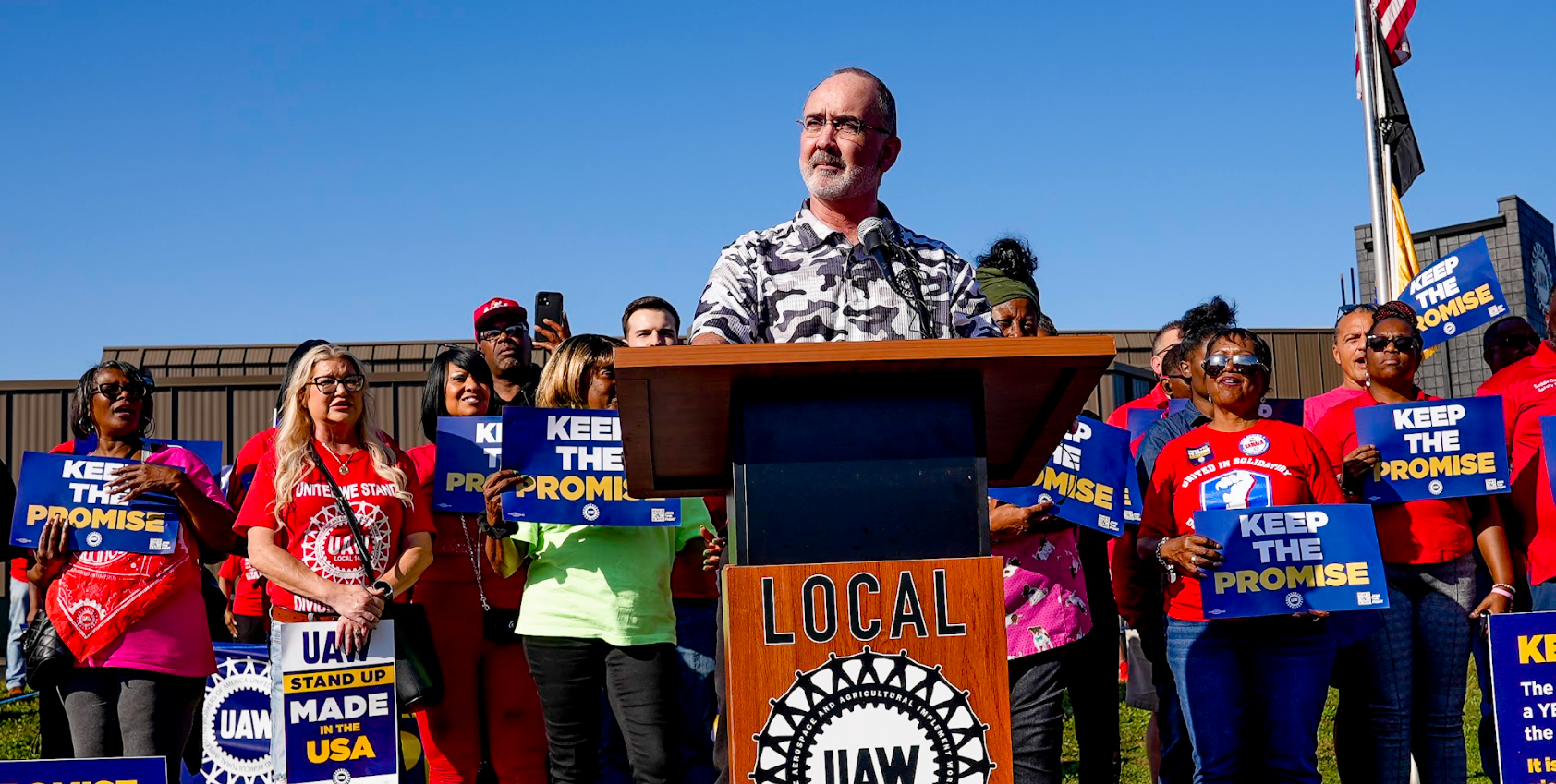 UAW secures Stellantis investment, commits to new Dodge Durango build ...