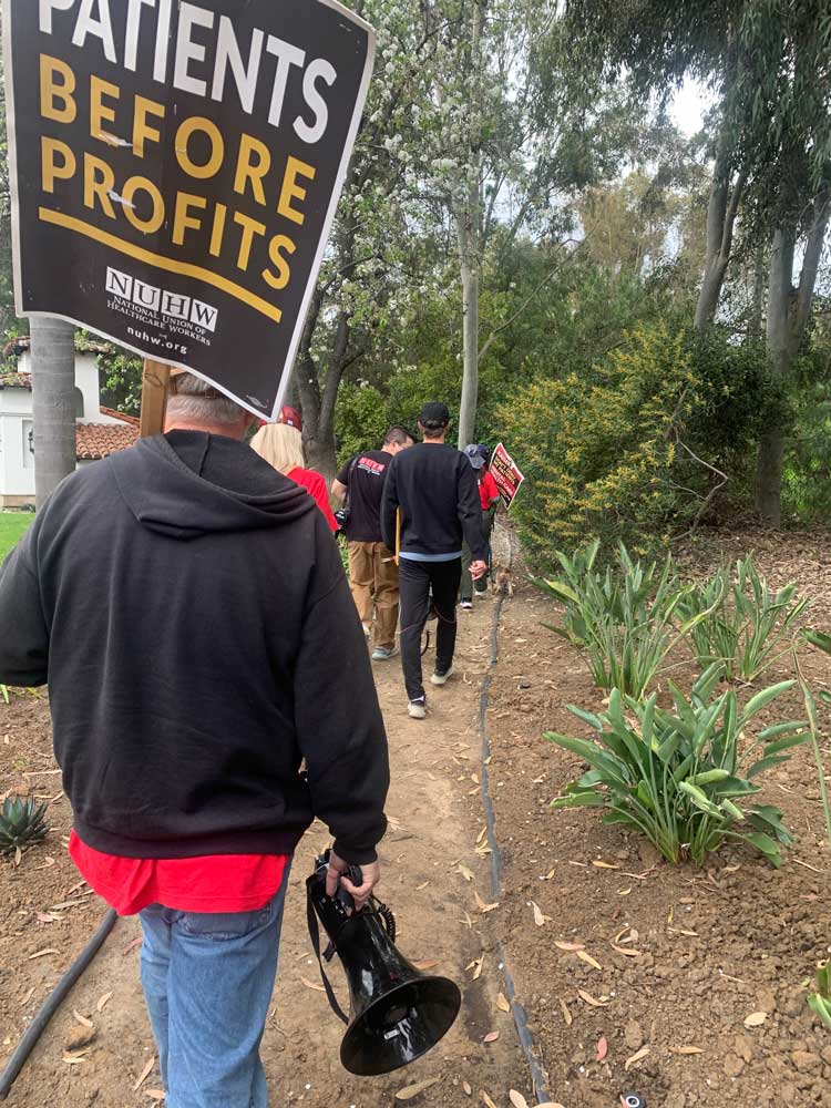 Strikers Organize 8-Mile Walk in Los Angeles for Fair Contract - USA Works