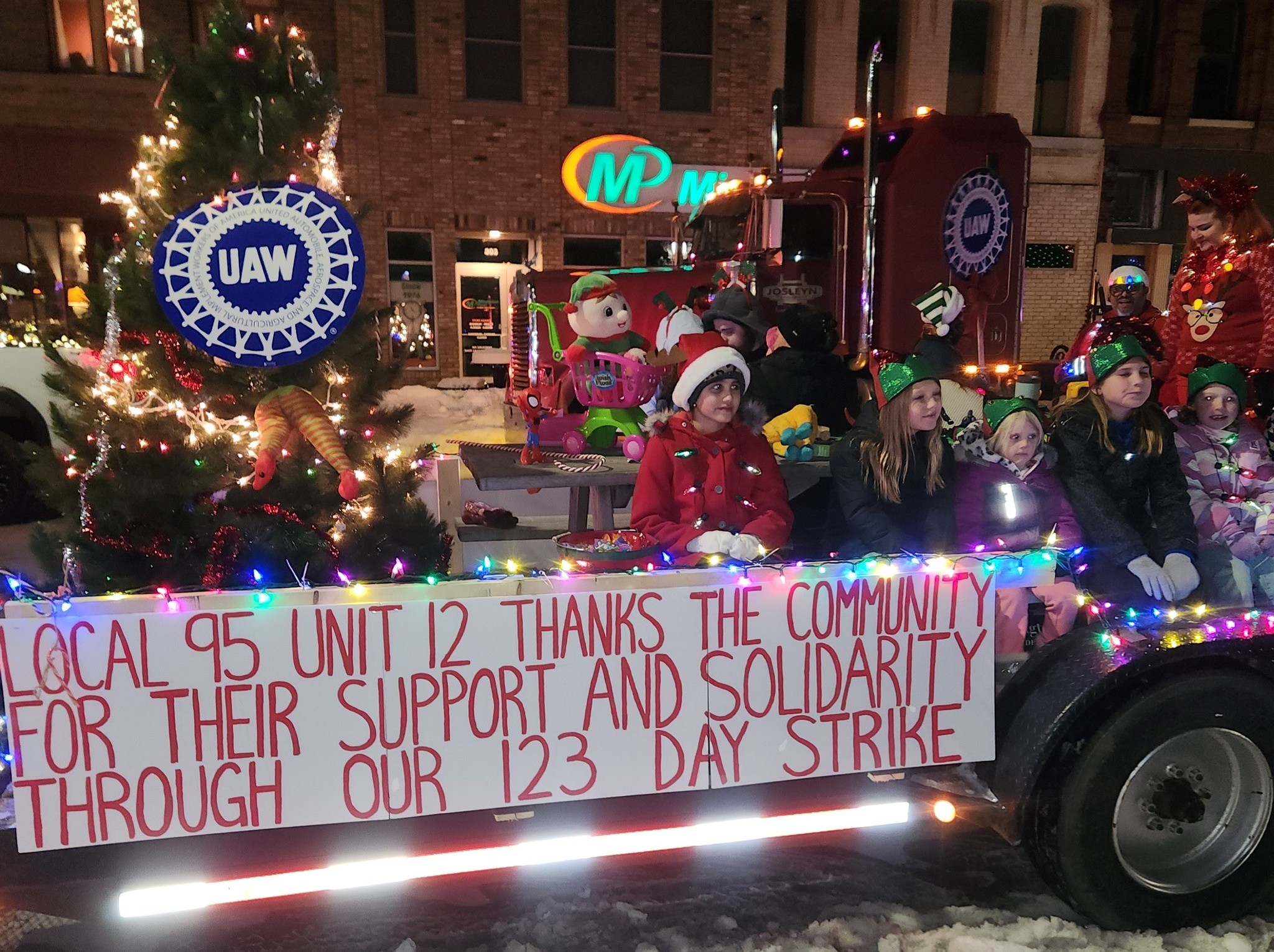 UAW Local 95 Mercy Clinic Workers Thank Community After 123-Day Strike ...